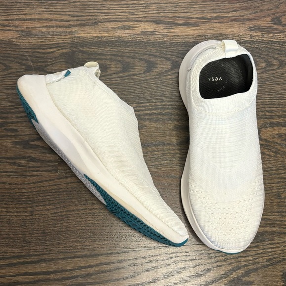 Vessi | Shoes | Vessi White Everyday Move Slipon Waterproof Sneaker 9 ...